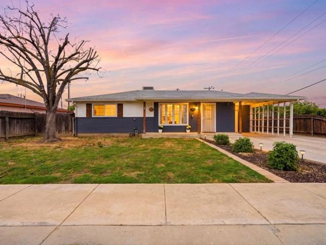 1626 E Sequoia Ave, Tulare, CA 93274