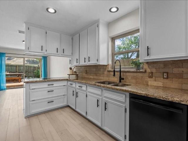 1626 Lake Bluff Drive