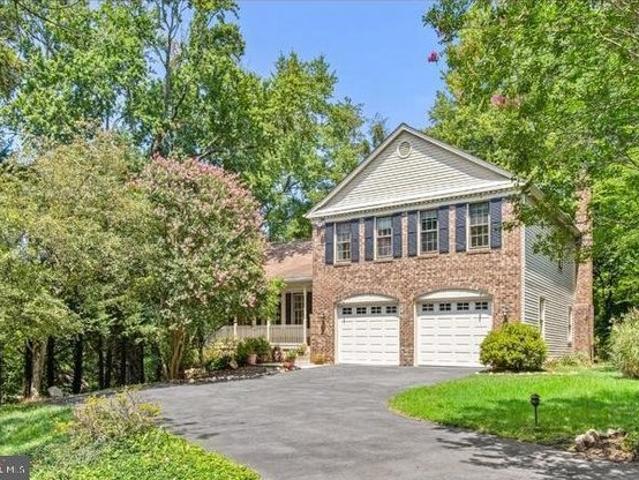 1626 Linway Park Dr, McLean, VA 22101