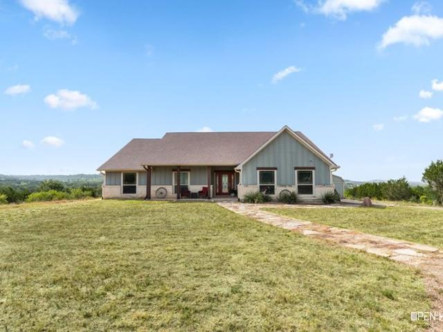 1626 Sawtooth Mountain Rd, Graford, TX 76449
