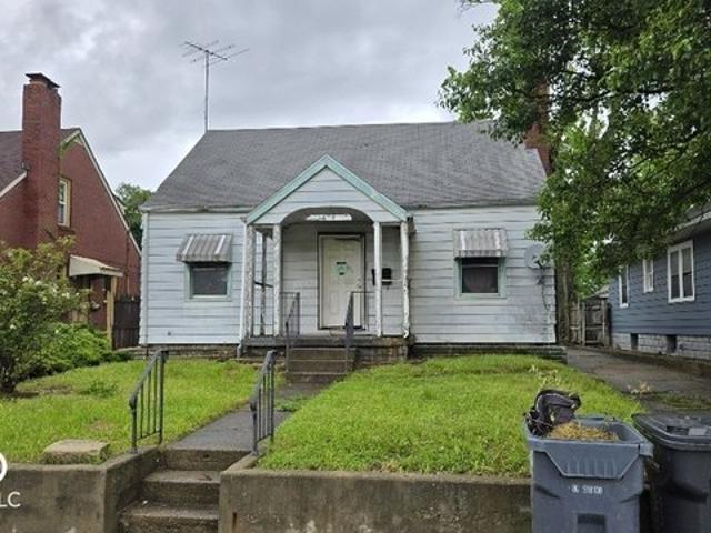 1626 W 8th St, Anderson, IN 46016