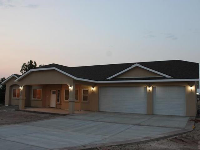 1626 W Alvarado Dr, Pueblo West, CO 81007