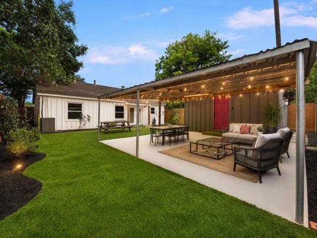1626 Walton St, Houston, TX 77009