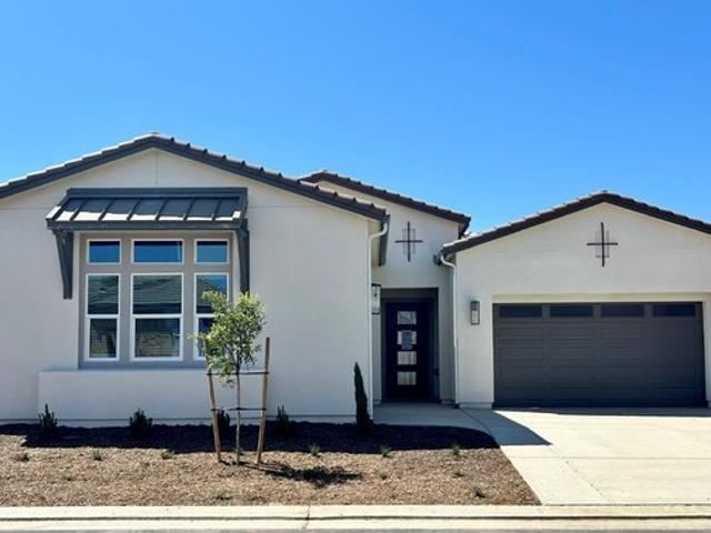 1626 Windmill Ln, Clovis, CA 93619