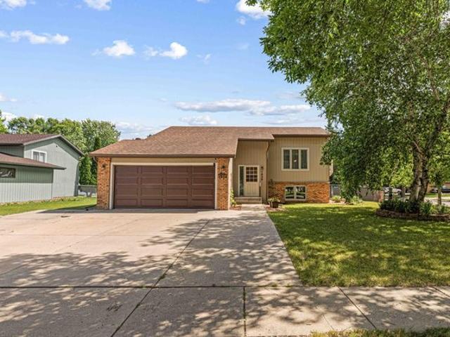 1626 3 / Ave S, Fargo, ND 58104