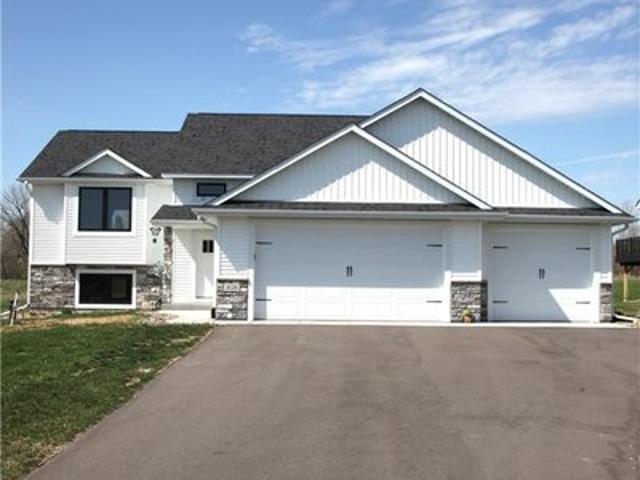 1626 72nd Ave, Hammond, WI 54015