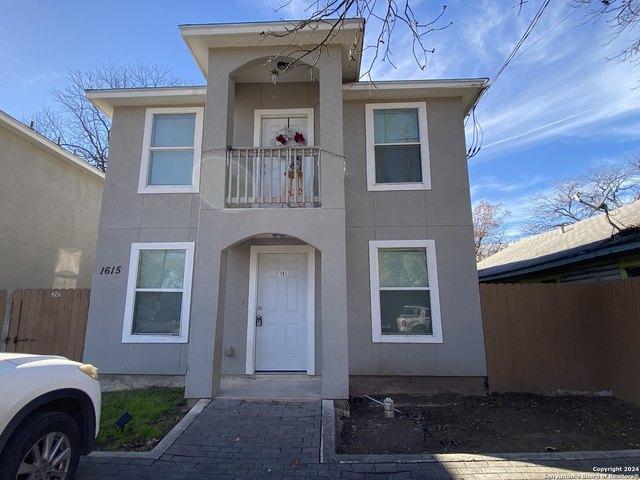 1627 N Navidad St, San Antonio, TX 78201