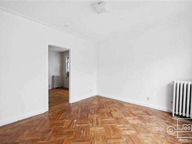 1627 East 32nd Street