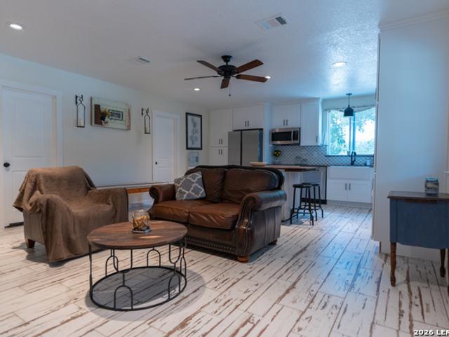 1627 Forest Lake Dr