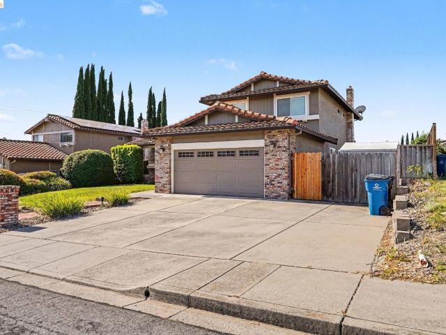 1627 Geyser Cir