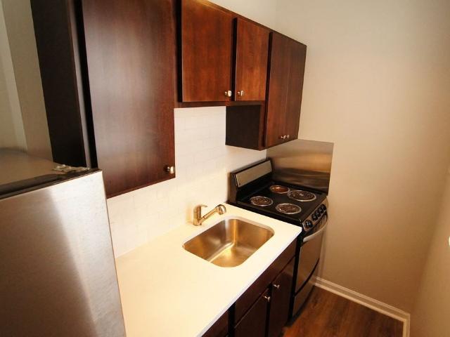 1627 Humboldt Studio Apartment for Rent at 1627 N Humboldt Blvd, Chicago, IL 60647 West Town