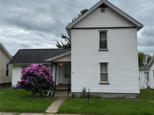 1627 Hay Ave, Coshocton, OH 43812