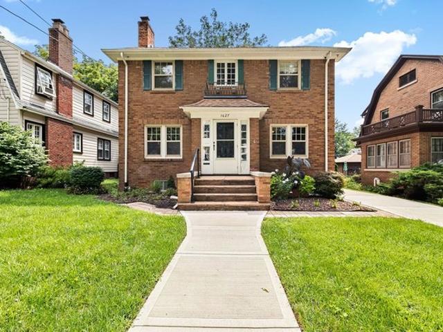 1627 Jackson St, Rockford, IL 61107