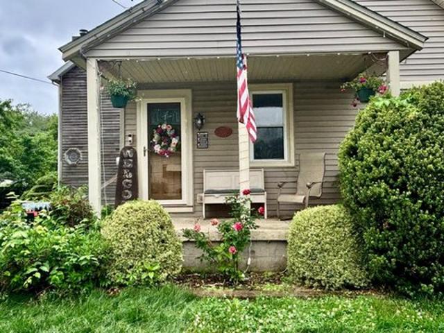 1627 Jefferson St, Cinnaminson, NJ 08077