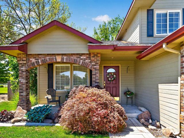 1627 Thorn Creek Ct