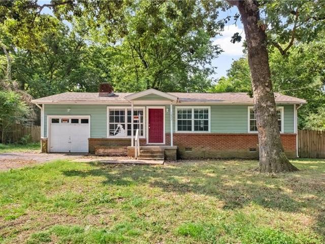 1627 W Hefley St, Fayetteville, AR 72703