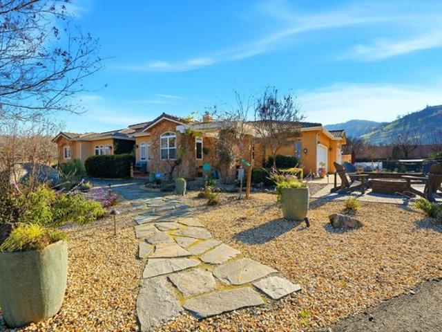 16280 Wardlaw Dr, Springville, CA 93265