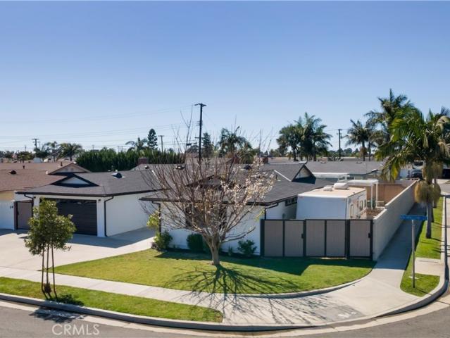 16281 Golden Gate Ln, Huntington Beach, CA 92649 | MLS #NP26065 | Compass