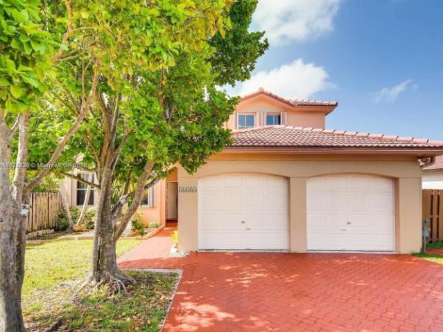 16284 82nd St SW, Miami, FL 33193