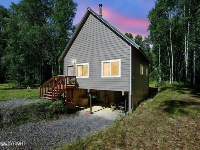 16285 E Nosey Ave, Talkeetna, AK 99676