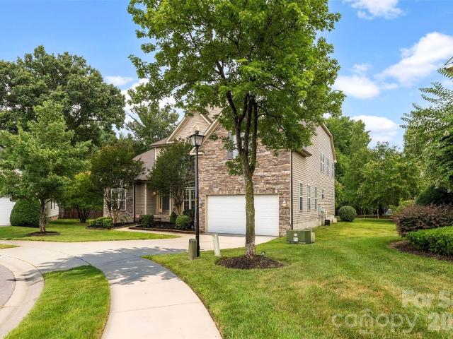 1628 Alexia Court NW
