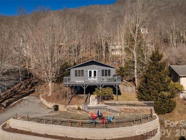 1628 Skyland Dr, Seven Devils, NC 28604
