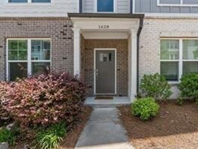 1628 Venture Point Way, Decatur, GA 30032