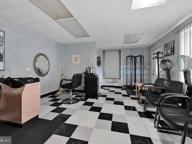 1629 New Holland Road