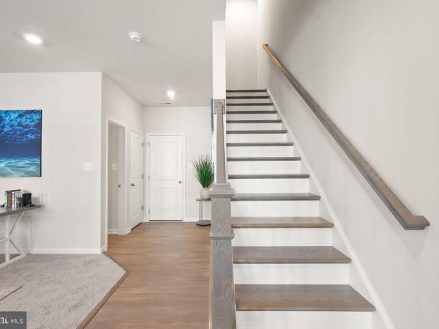 1629 Field Sparrow Terrace NE