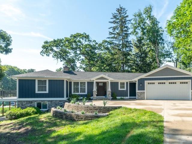 1629 Forest Park Rd, Norton Shores, MI 49441