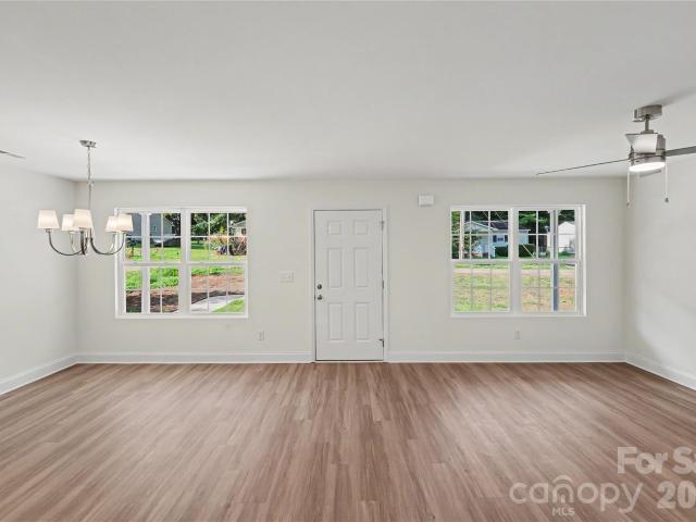 1629 Pineburr Lane