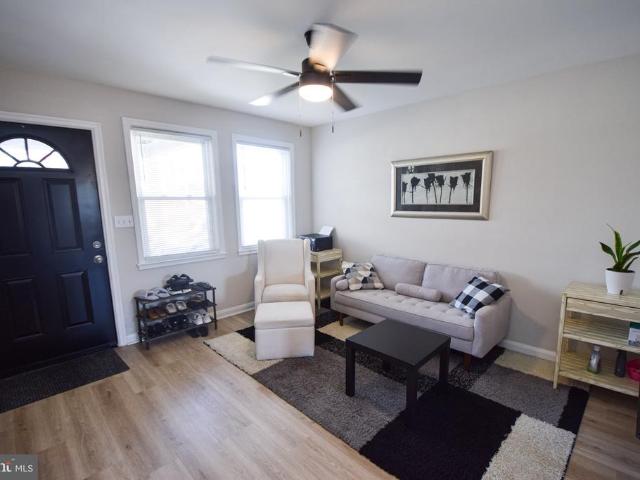 1629 Searles