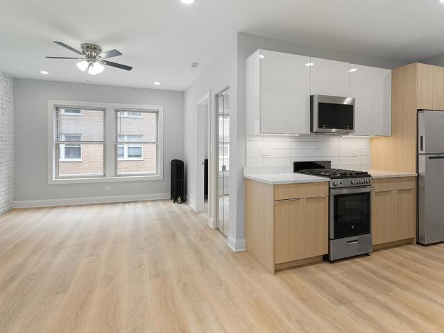 1629 W Chase Ave, Unit 3C, Chicago, IL 60626 | MLS #12444 | Compass