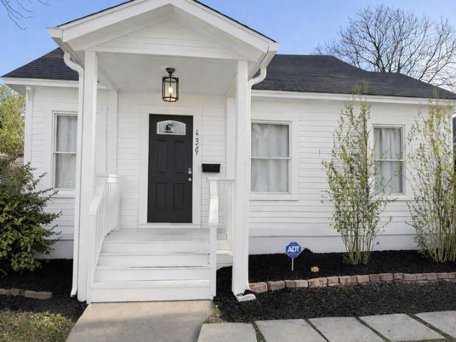 1629 W Woodlawn Ave, San Antonio, TX 78201 | MLS #1956 | Compass