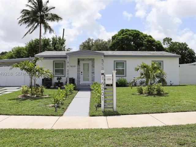 16201 NW 18th Pl, Miami Gardens, FL 33054