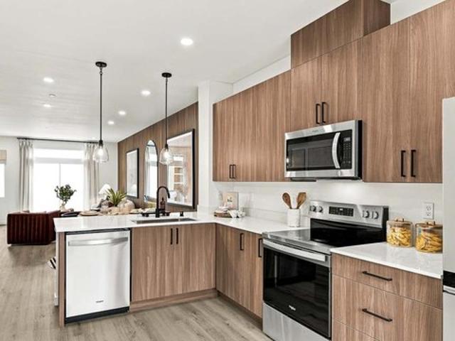 16202 Manor F02 Way # 124, Lynnwood, WA 98087