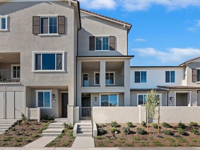 16207 Plumeria Ln, Chino, CA 91708