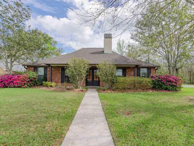16204 Old Samuel Dr, Prairieville, LA 70769