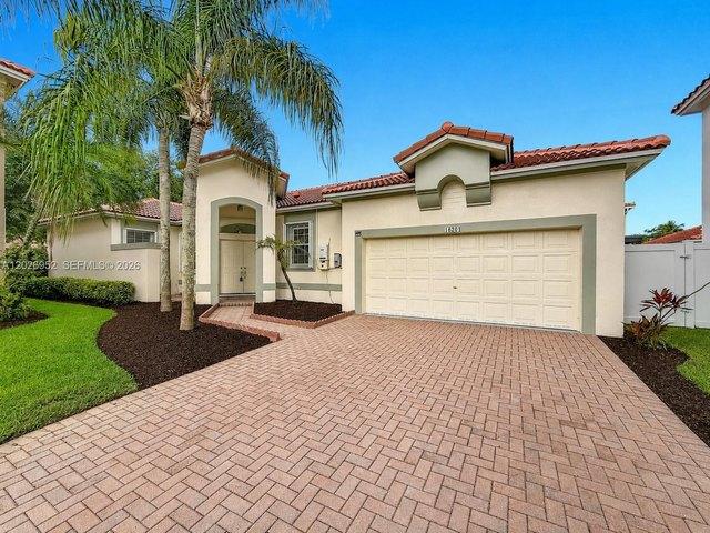 16204 Opal Creek Dr, Weston, FL 33331