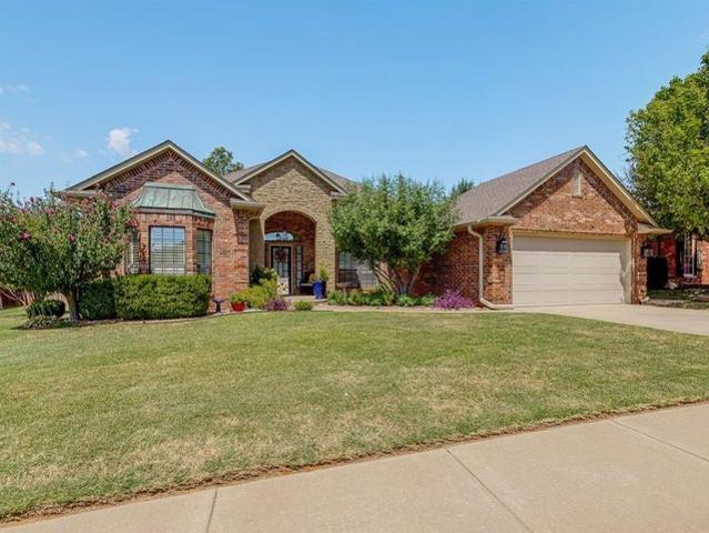 16205 Old Oak Dr, Edmond, OK 73013