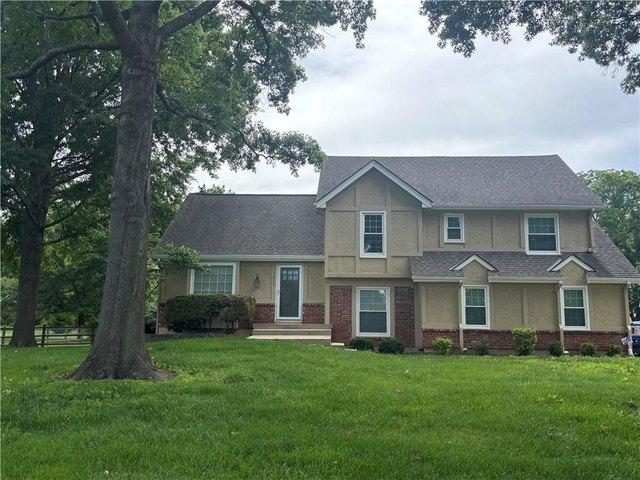 16206 Riggs Rd, Stilwell, KS 66085