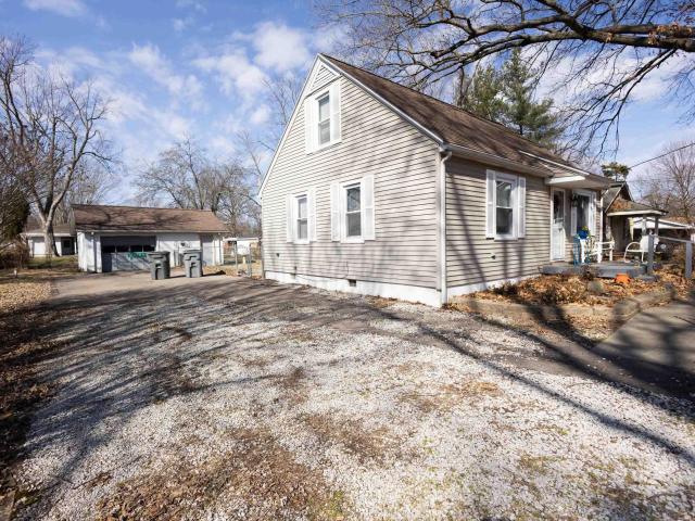 1620 N Dexter Avenue
