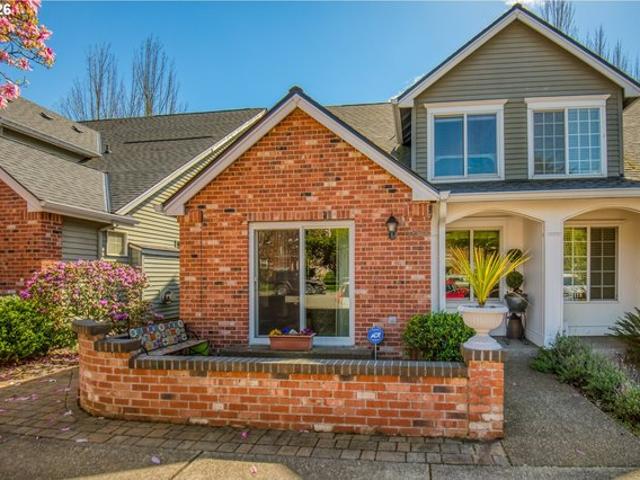 1620 NE Glisan St, Portland, OR 97232