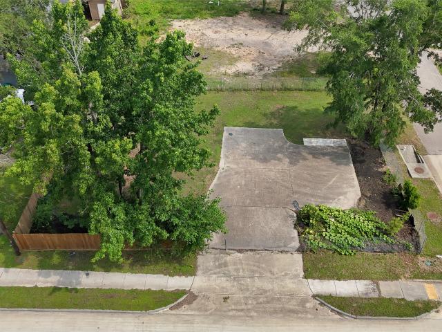 1620 Odd Fellow St, Conroe, TX 77301 | MLS #6936 | Compass