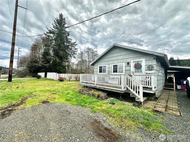 1620 Broadway Ave, Hoquiam, WA 98550 | MLS #2472 | Compass