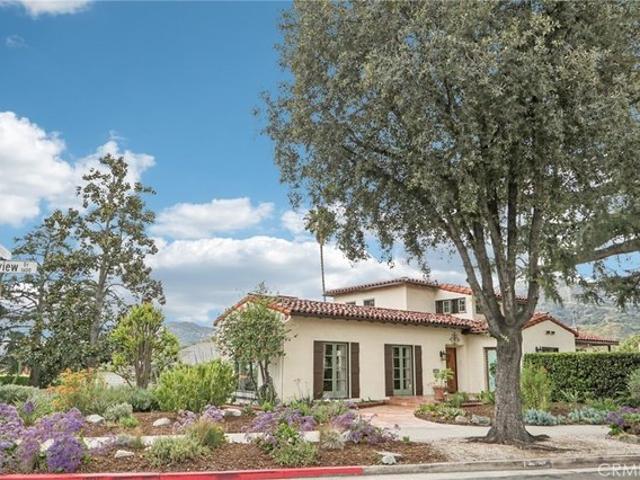 1620 Broadview Dr, Glendale, CA 91208
