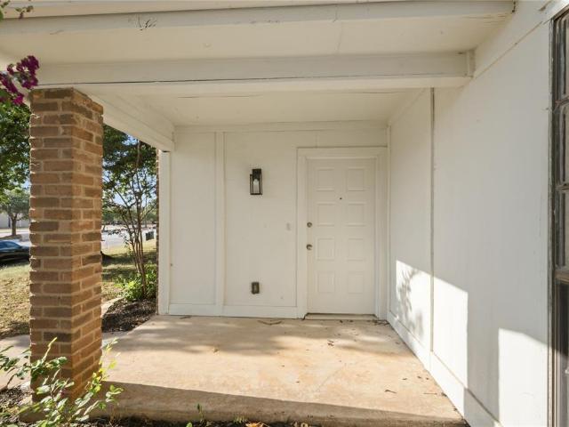1620 Brown Trail