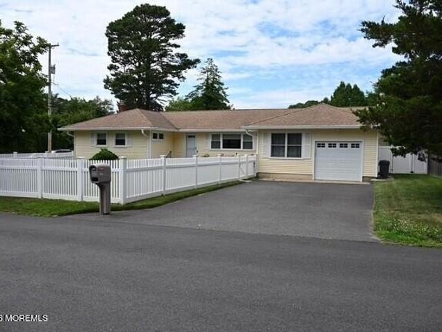 1620 Holly Blvd, Manasquan, NJ 08736