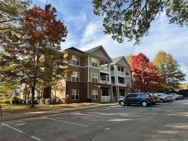 1620 Hope Ln, Winston Salem, NC 27105