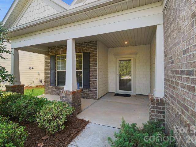 1620 Red Leaf Drive
